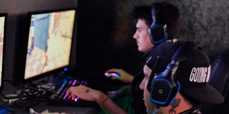 ゲーム用語DPSについて！FPSにおける意味やメリットを分かりやすく解説 | eスポーツスクールAFRAS（アフラス）